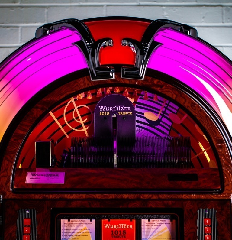 Wurlitzer 1015 'Tribute' CD Jukebox - Sound Leisure Limited