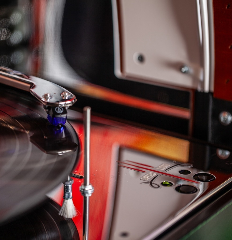 Wurlitzer 1015 'Tribute' Vinyl 10 x LP Jukebox - Sound Leisure Limited